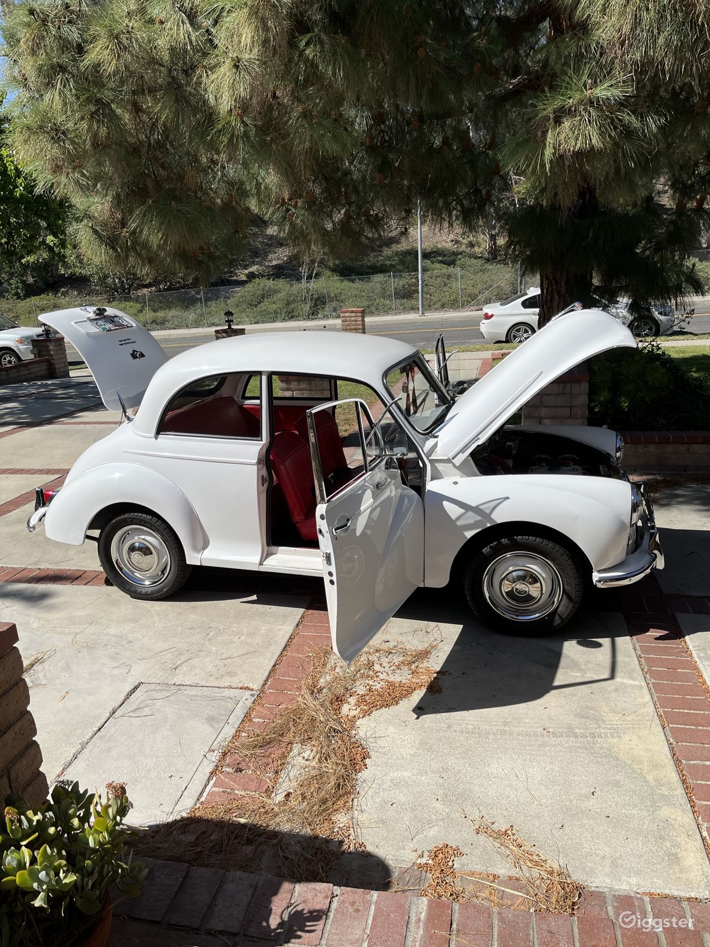 Classic Morris Miner 1000 | Rent this location on Giggster