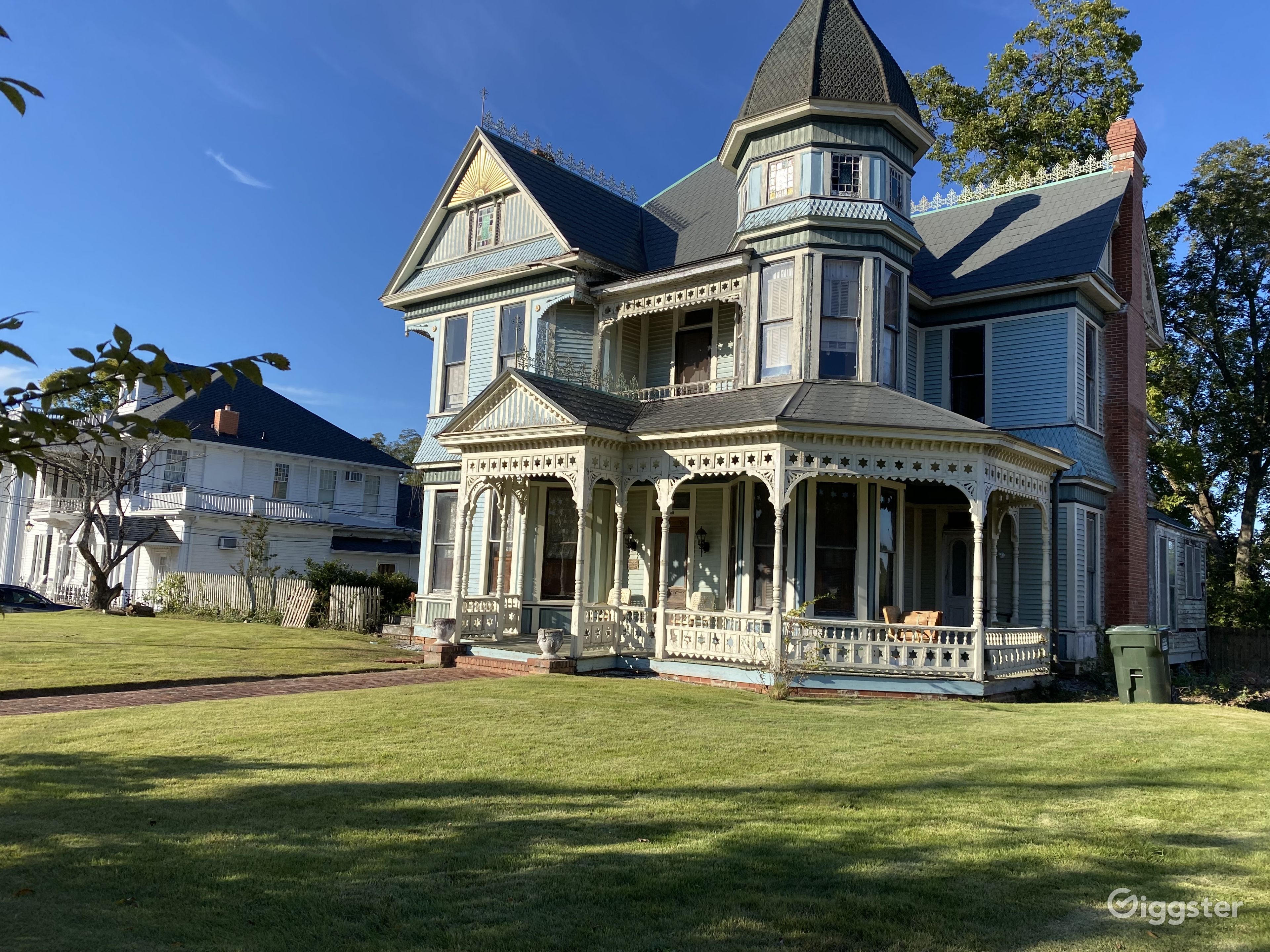 Splendid Victorian Home circa 1890 | Rent this location on Giggster