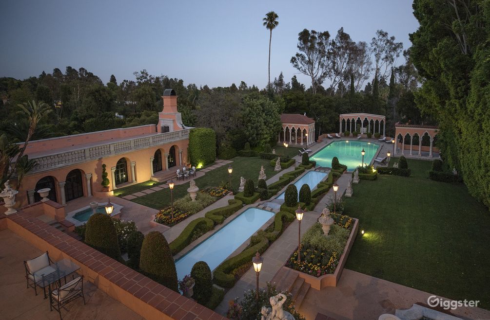 The Famous and Iconic Estate | Rent this location on Giggster