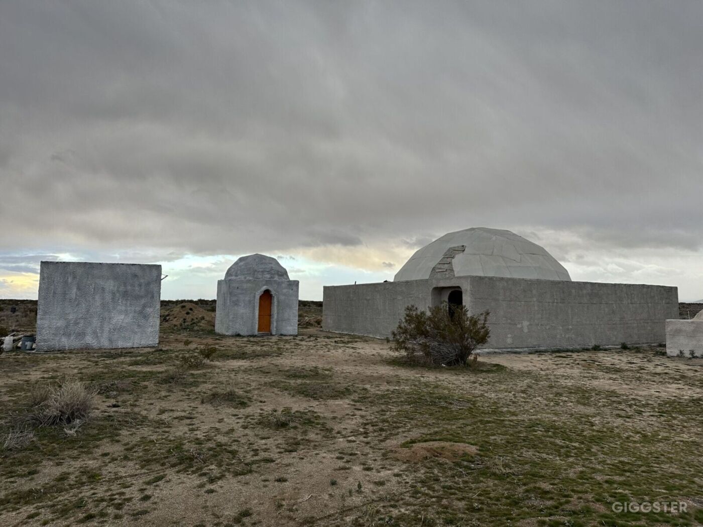 Open Desert Land Middle Eastern Sci-fi Trenches | Rent this location on ...
