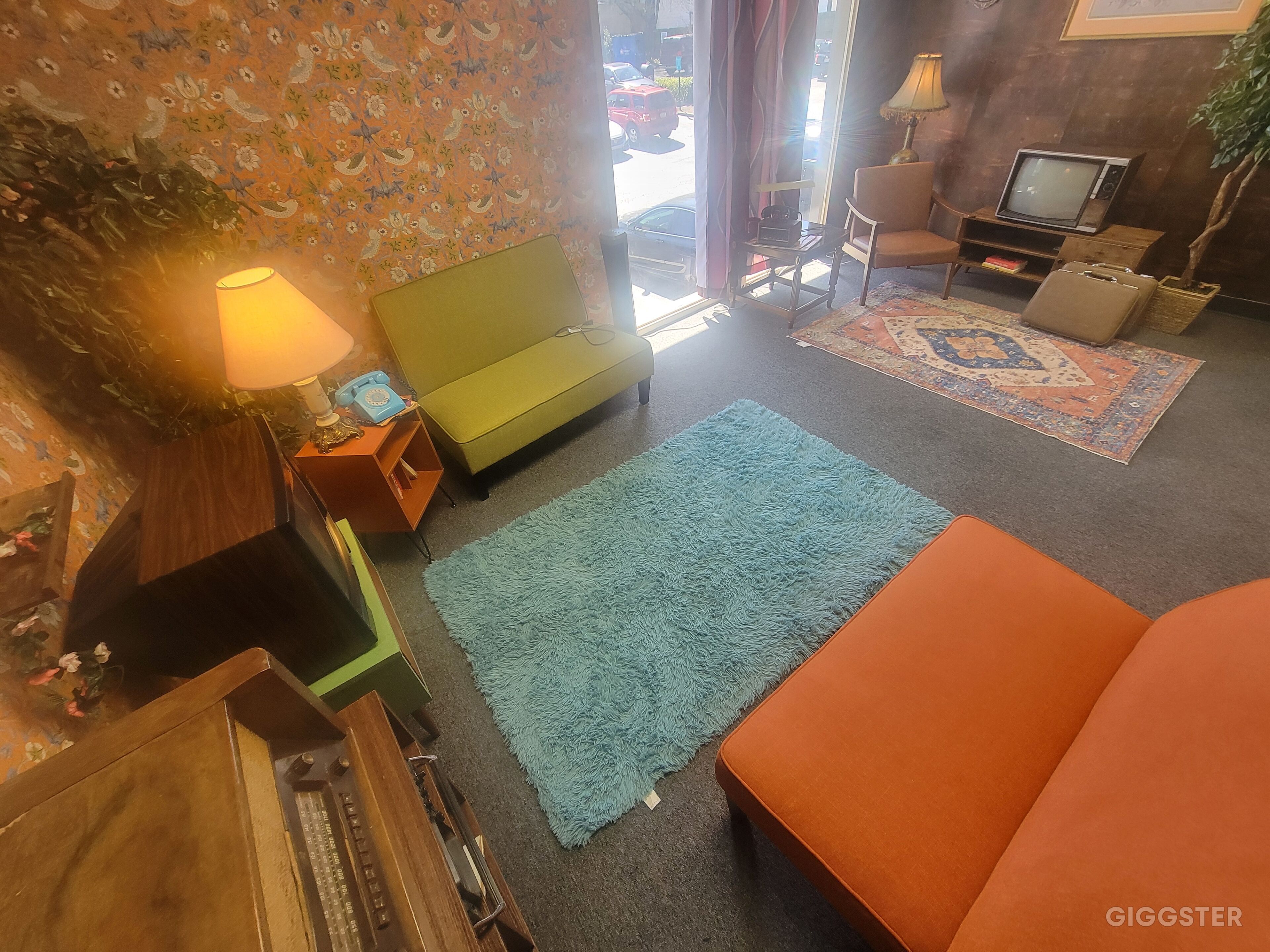 Midtown Vintage Atlanta Retro Parlor | Rent this location on Giggster