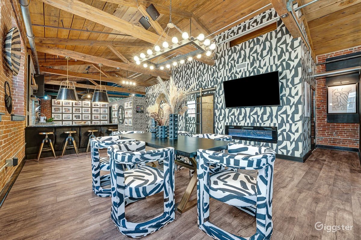 Art Deco Loft Studio | Rent this location on Giggster