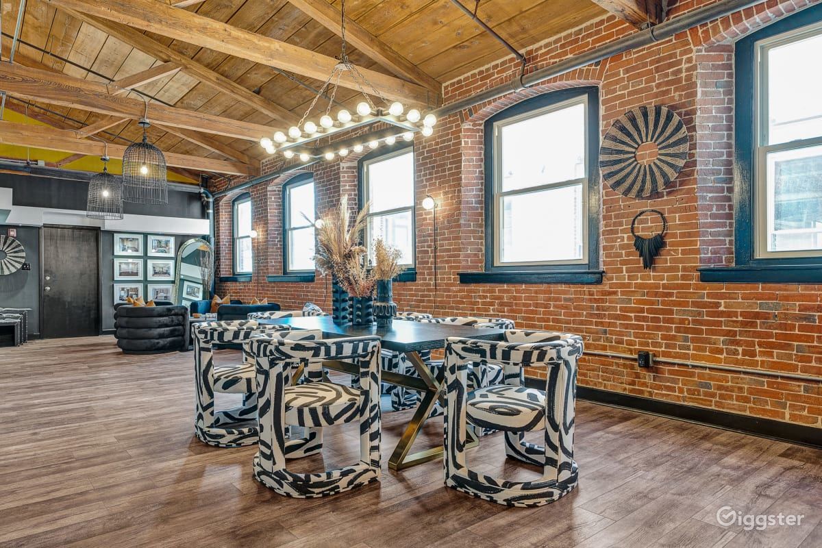 Art Deco Loft Studio | Rent this location on Giggster