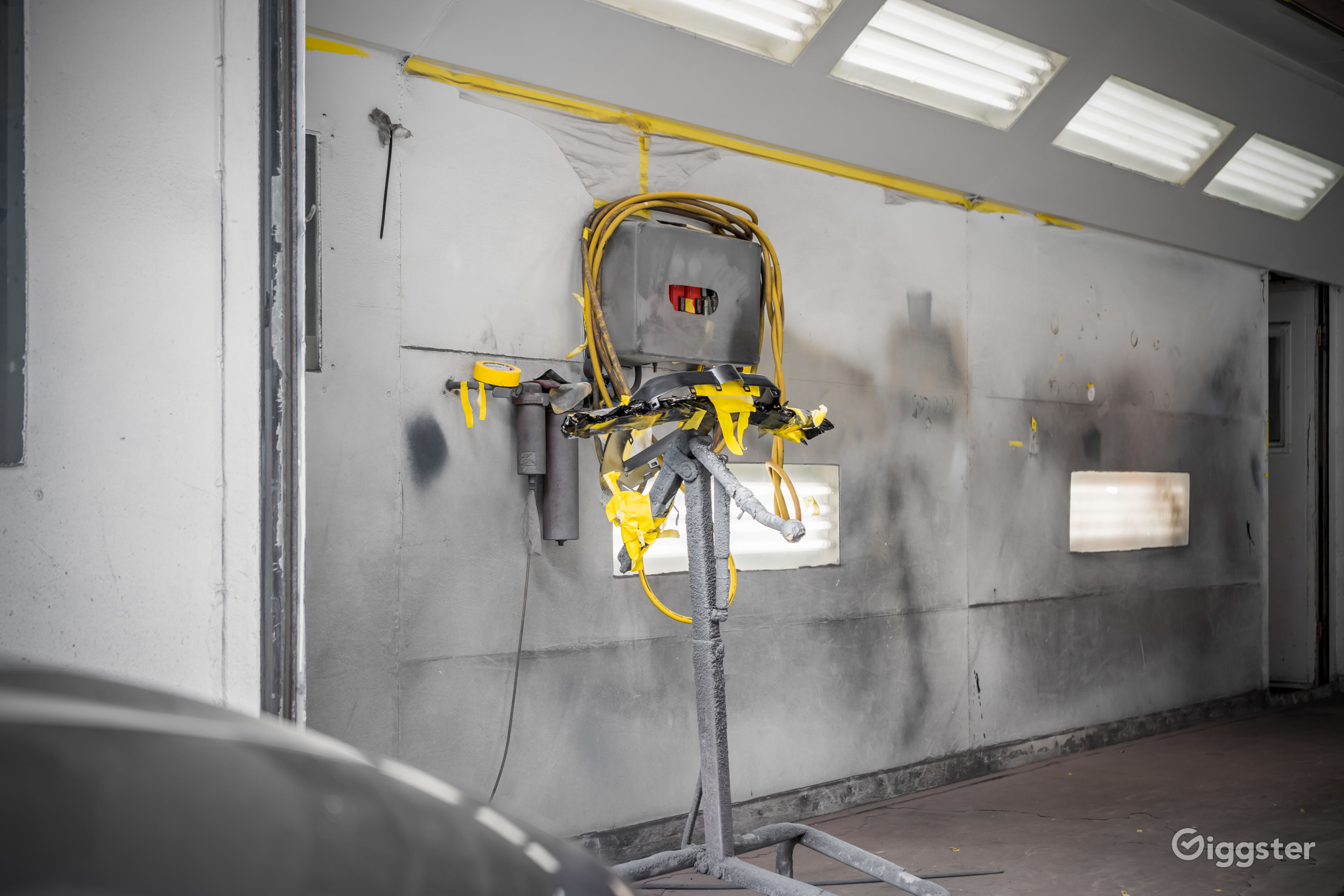 HOLLYWOOD EXOTIC BODY SHOP | Rent this location on Giggster