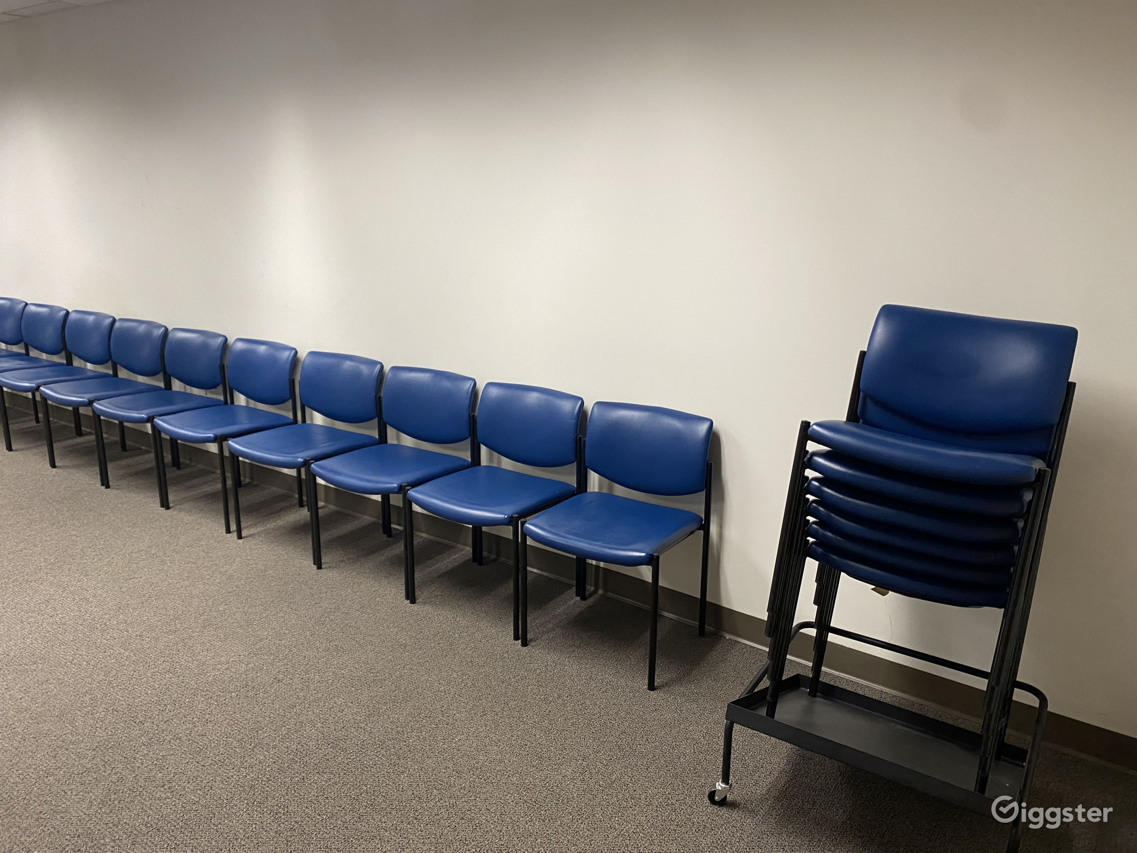 Suite 470: TWELVE STEPS (LAX) | Rent this location on Giggster