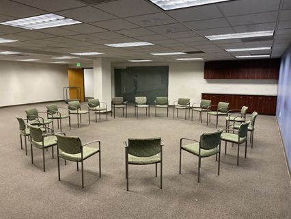 Suite 470: TWELVE STEPS (LAX) | Rent this location on Giggster