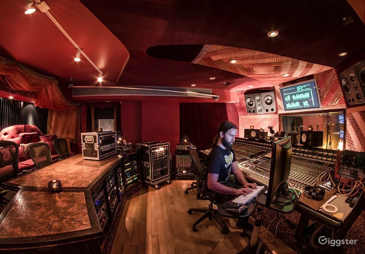 Studio A - Moroccan | Rent this location on Giggster