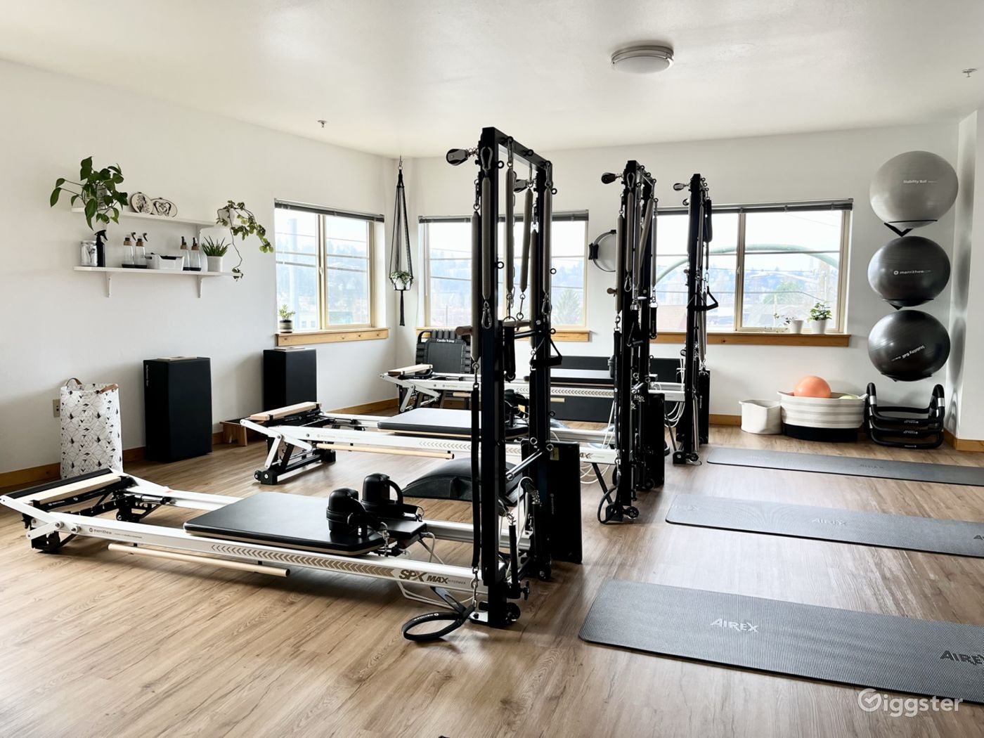 Boutique Light Filled Seattle Pilates Studio | Rent this location on ...
