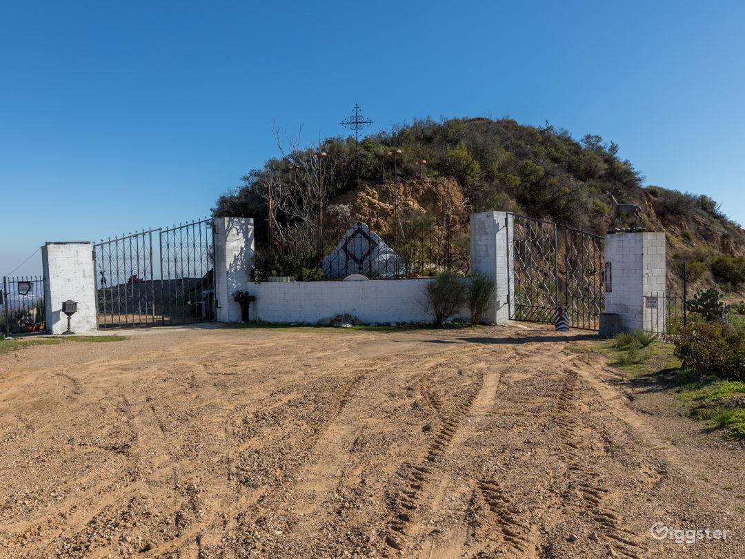 Moonfire Ranch | Rent this location on Giggster