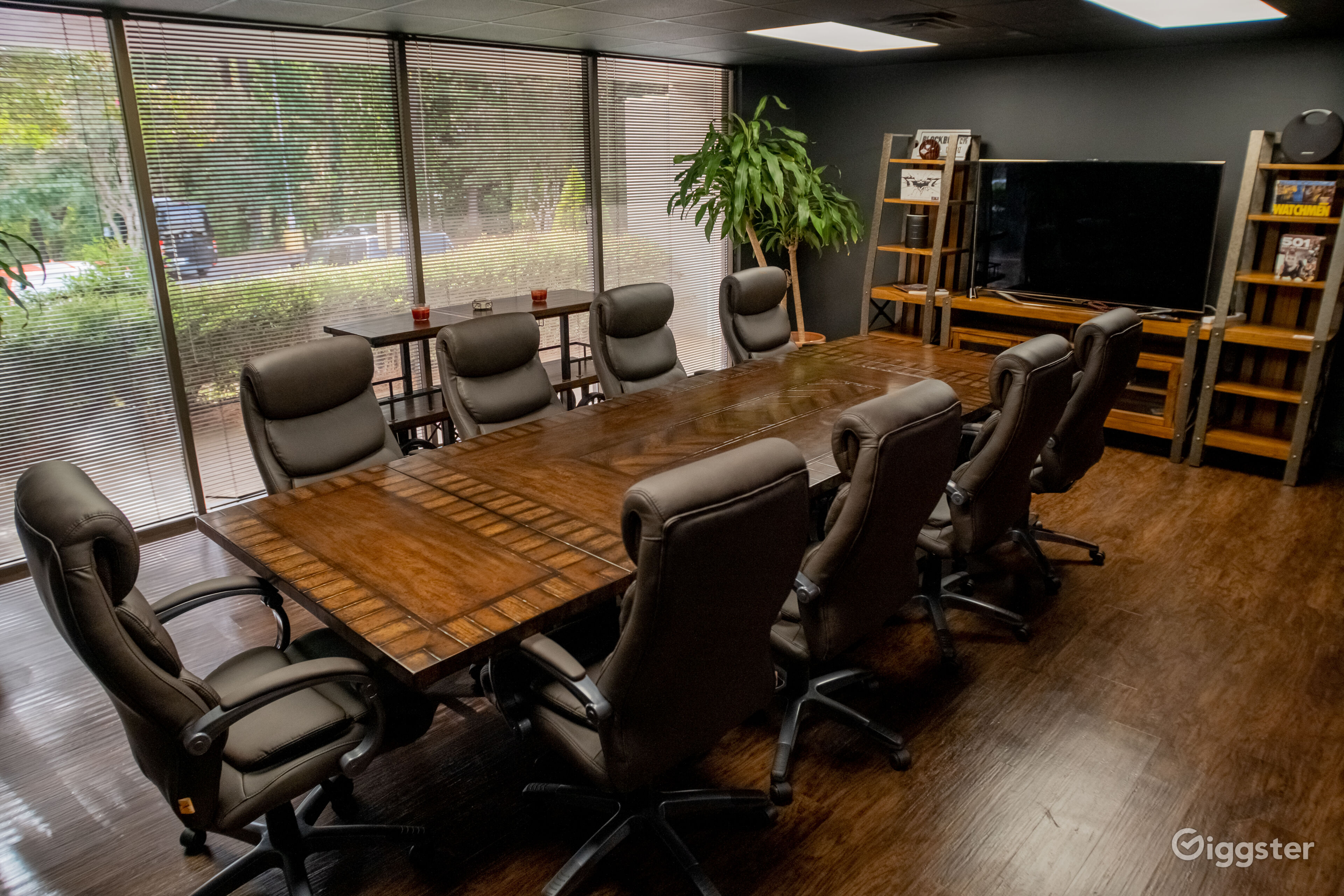 Creative Hub Conference Room - Near The Battery | Rent this location on ...