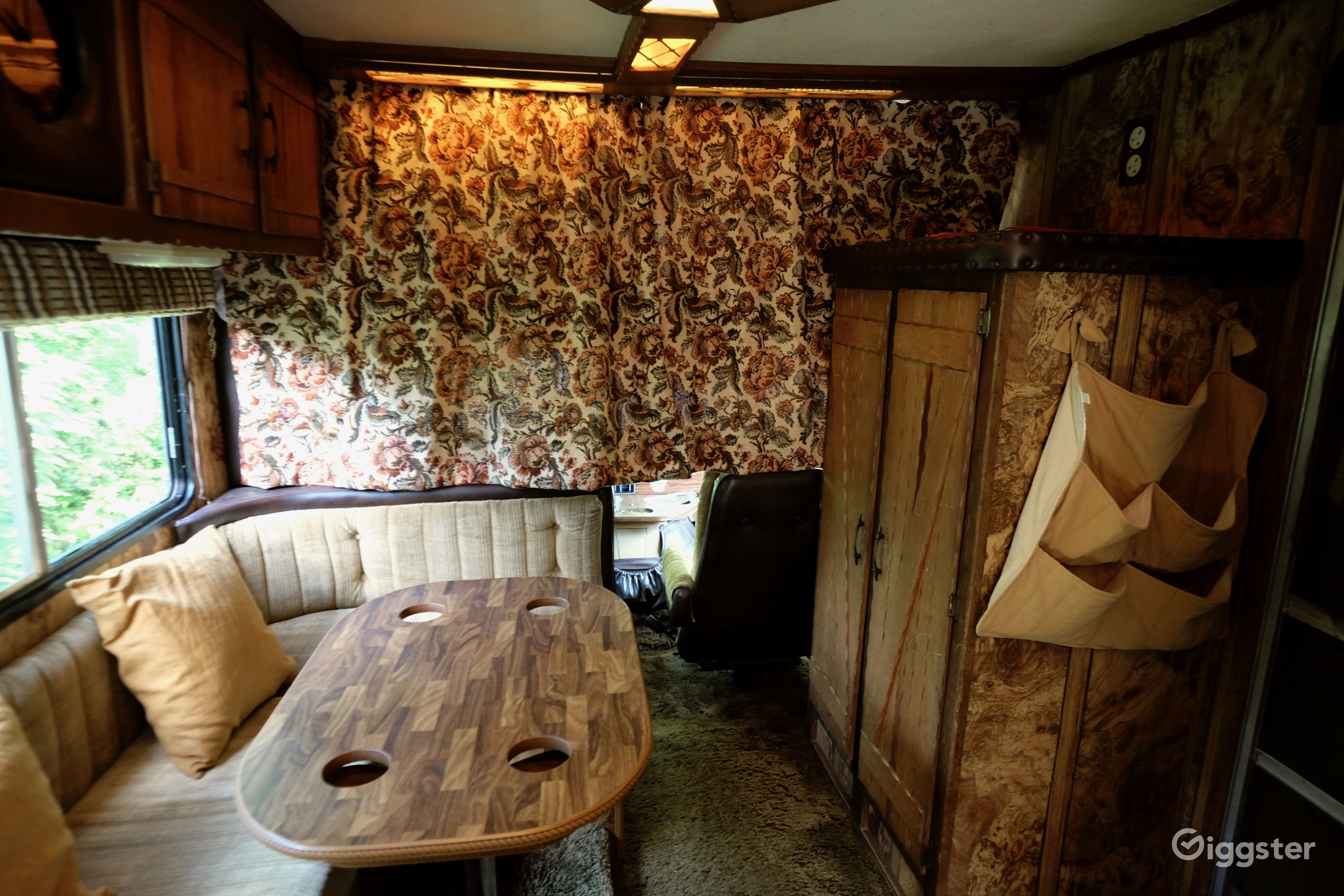 Iconic 80s Americana Motorhome | Rent this location on Giggster