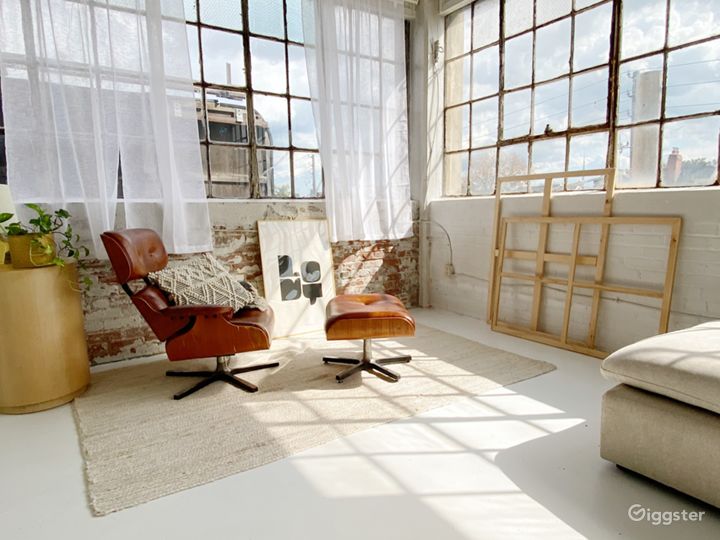 New York Style Loft With White Brick | Rent this location on Giggster