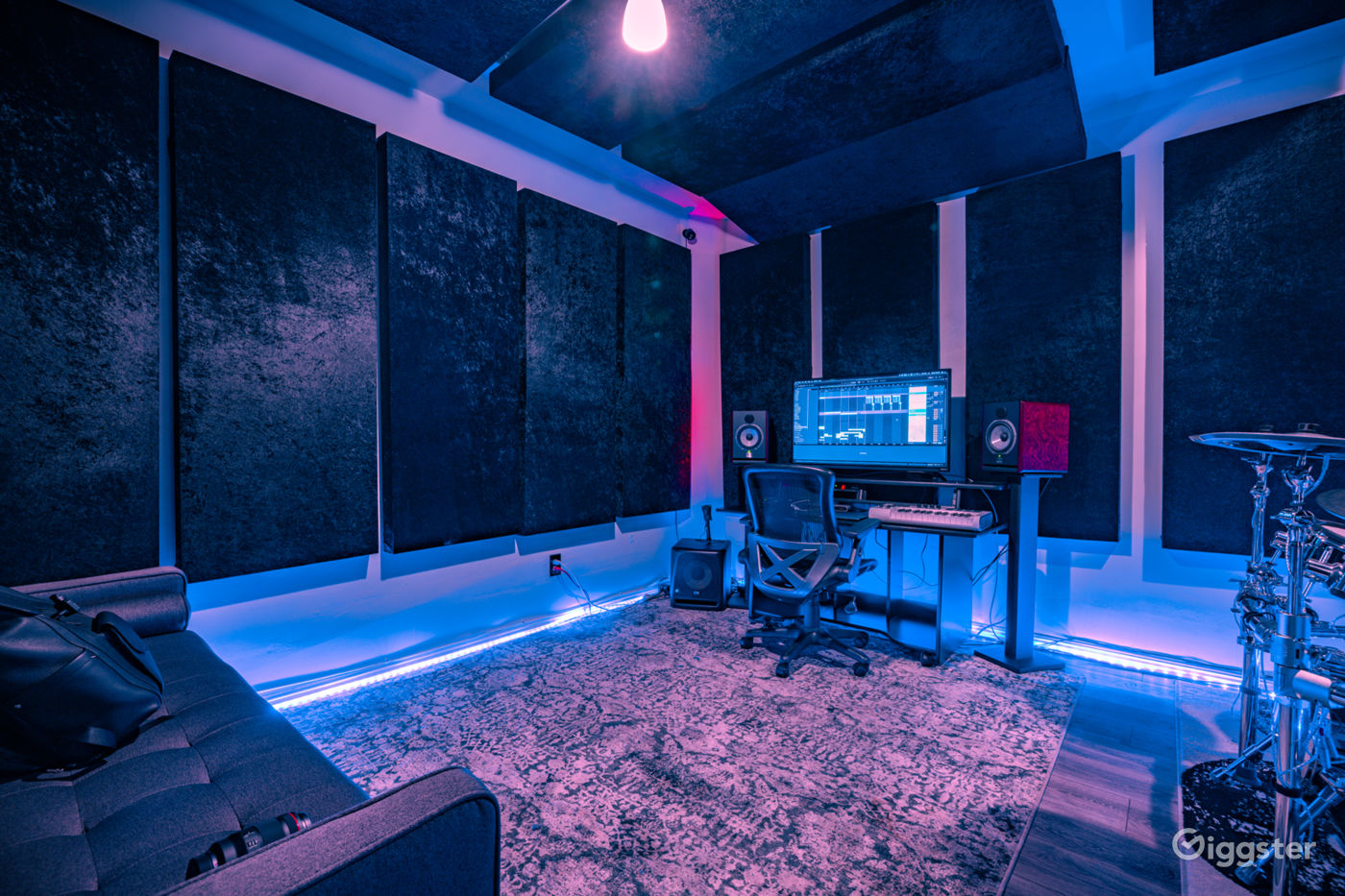 Cozy and Modern Recording Studio | Rent this location on Giggster