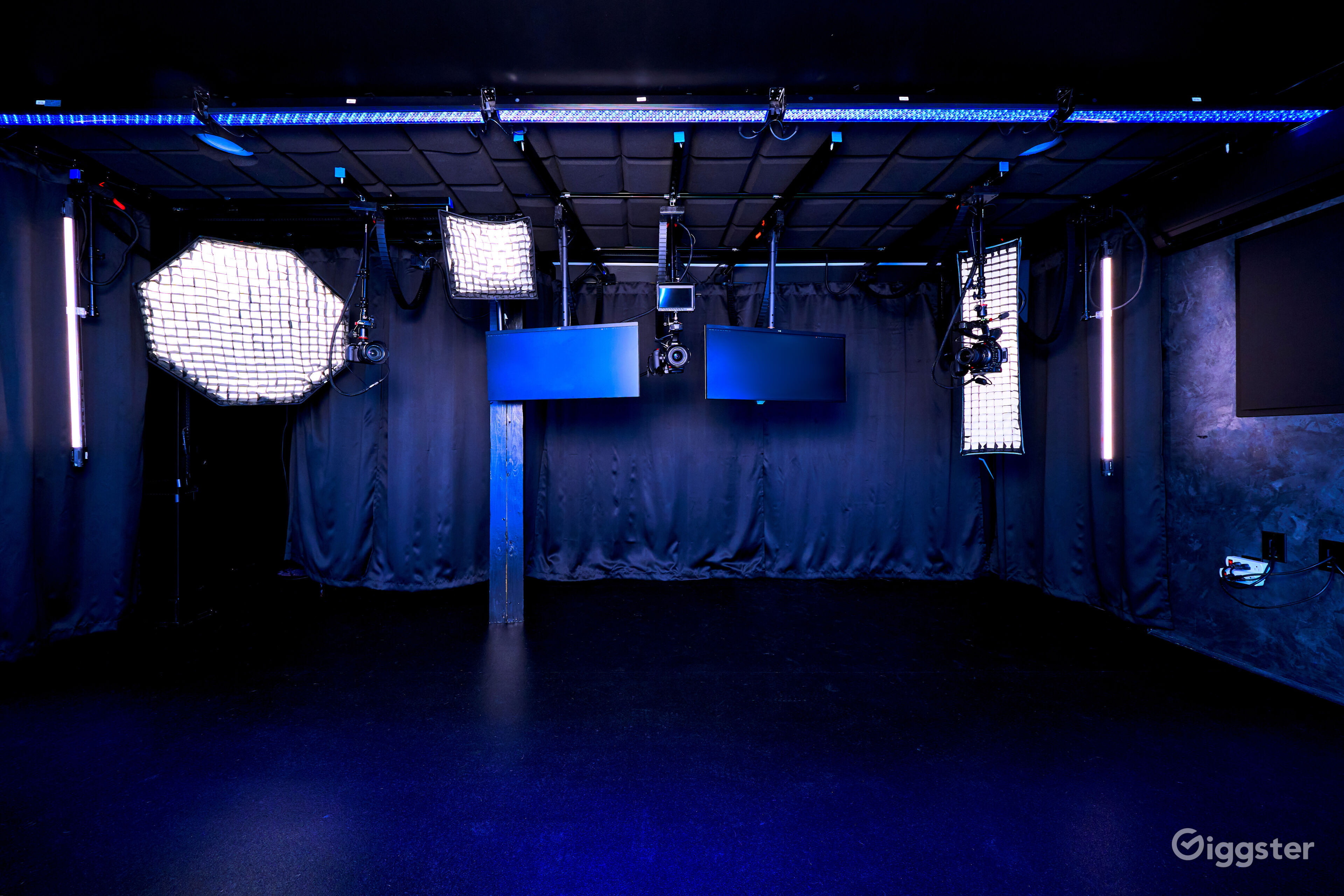 Multi-Functional Photo/Video Studio - Equip Inc. | Rent this location ...