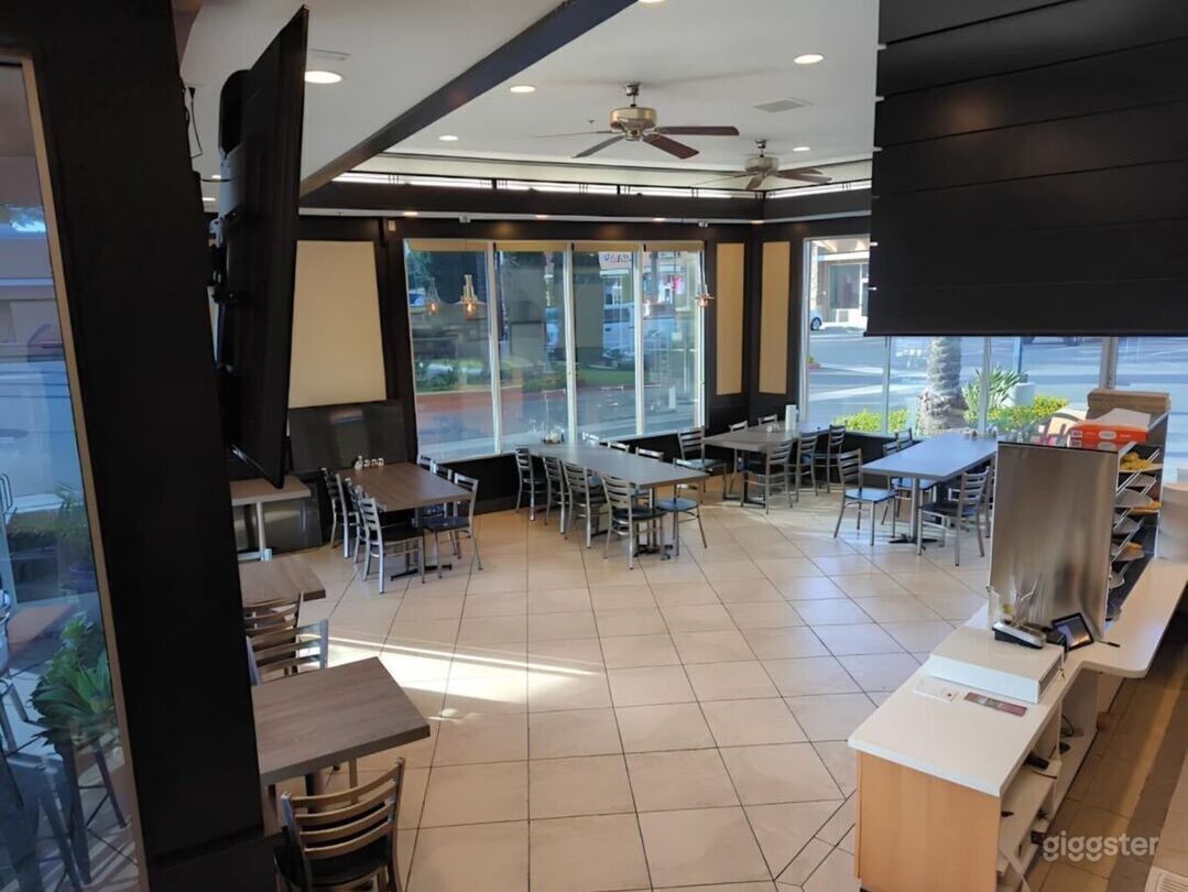 Italian Restaurant with Outdoor Seating in LA | Rent this location on ...