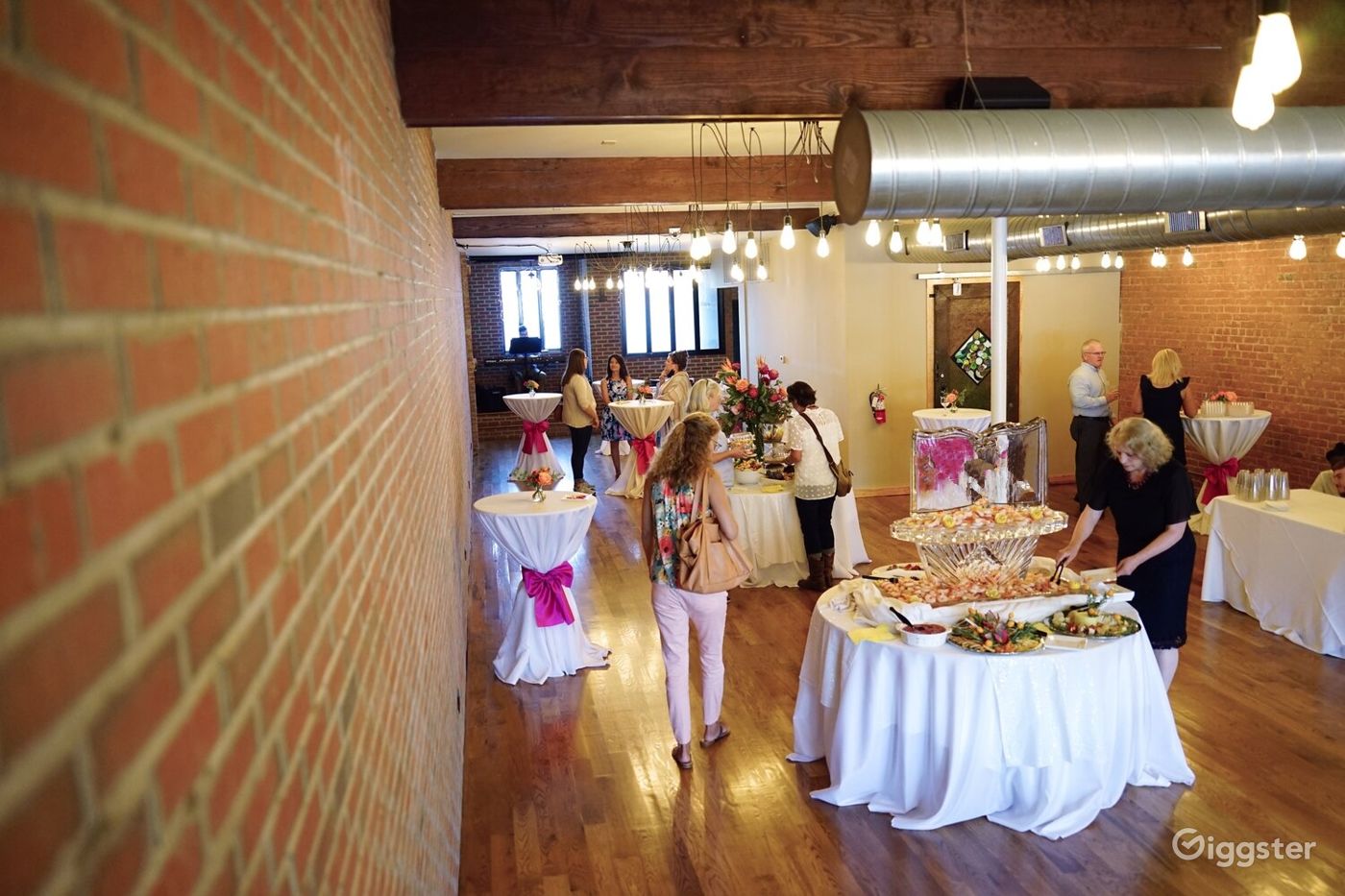 Elegant & Classy Event Venue (Buyout) | Rent this location on Giggster