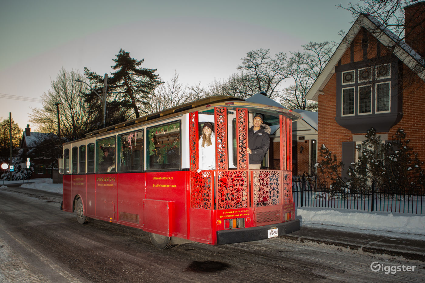 Vintage Trolley Bus in Ottawa | Rent this location on Giggster
