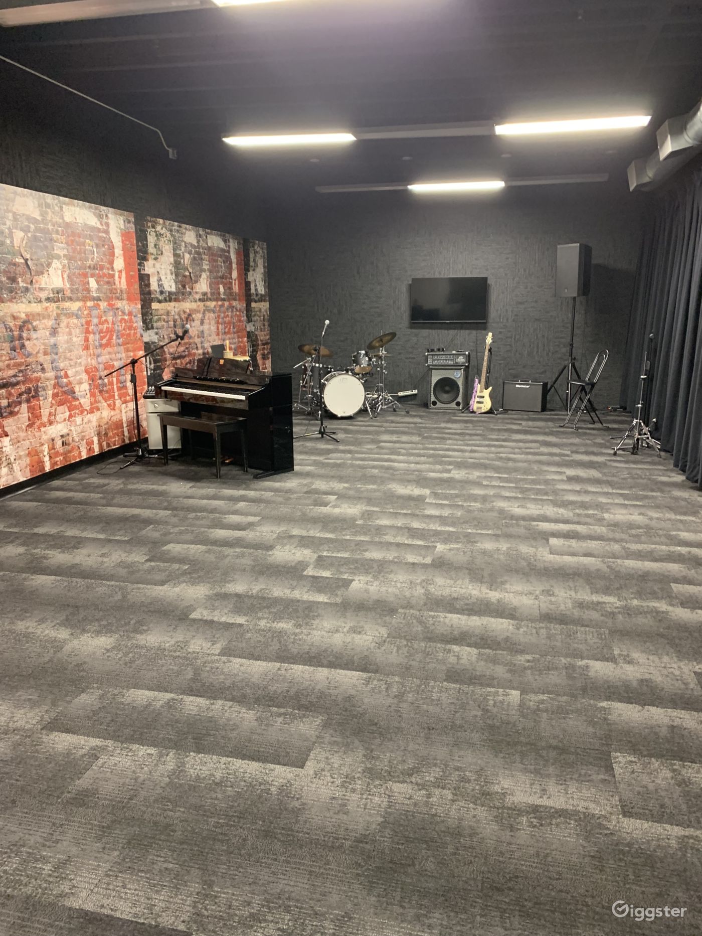 Music Performance and On-Location Event Space | Rent this location on ...