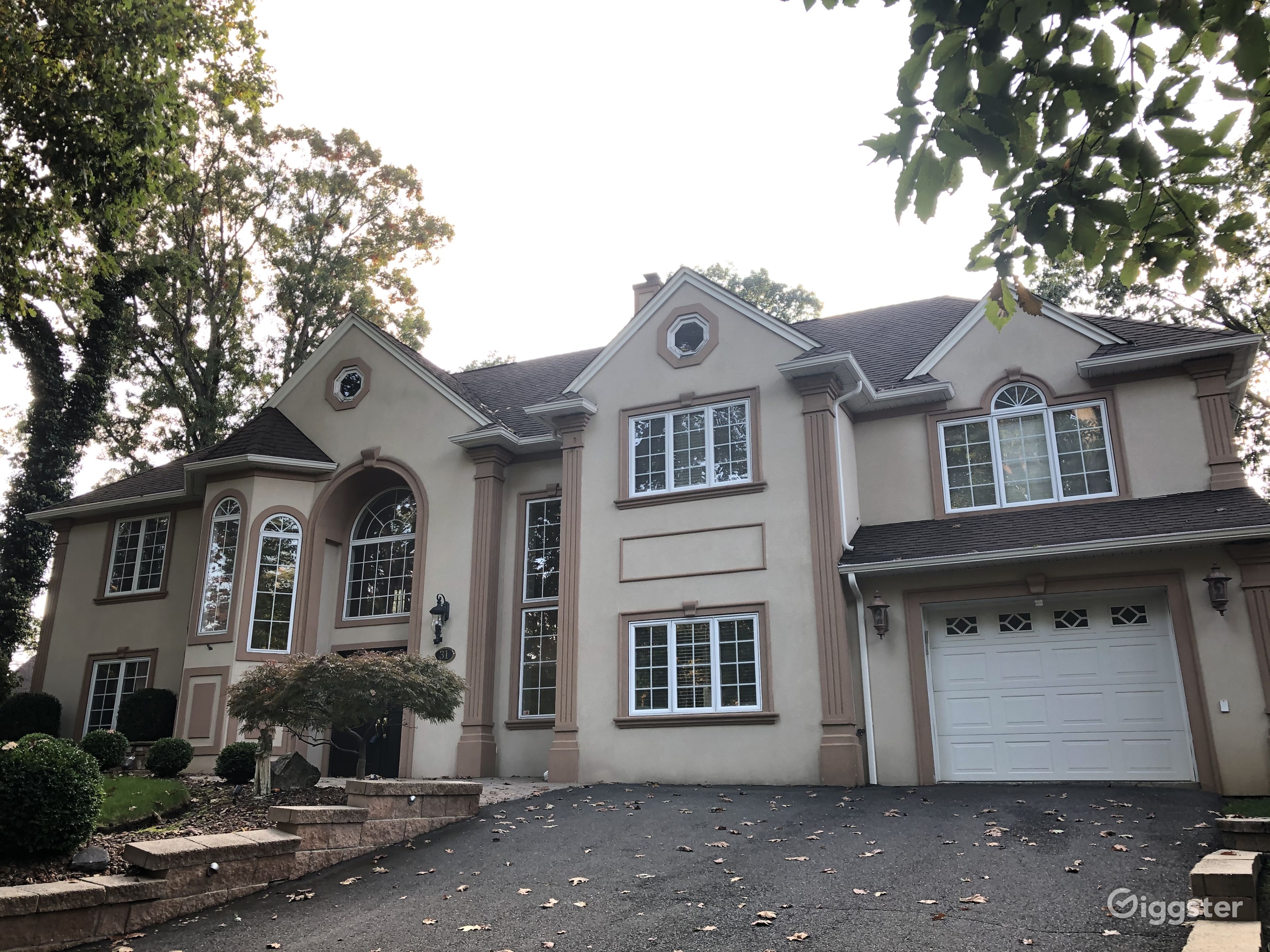 Luxury Italian house with unique garden | Rent this location on Giggster