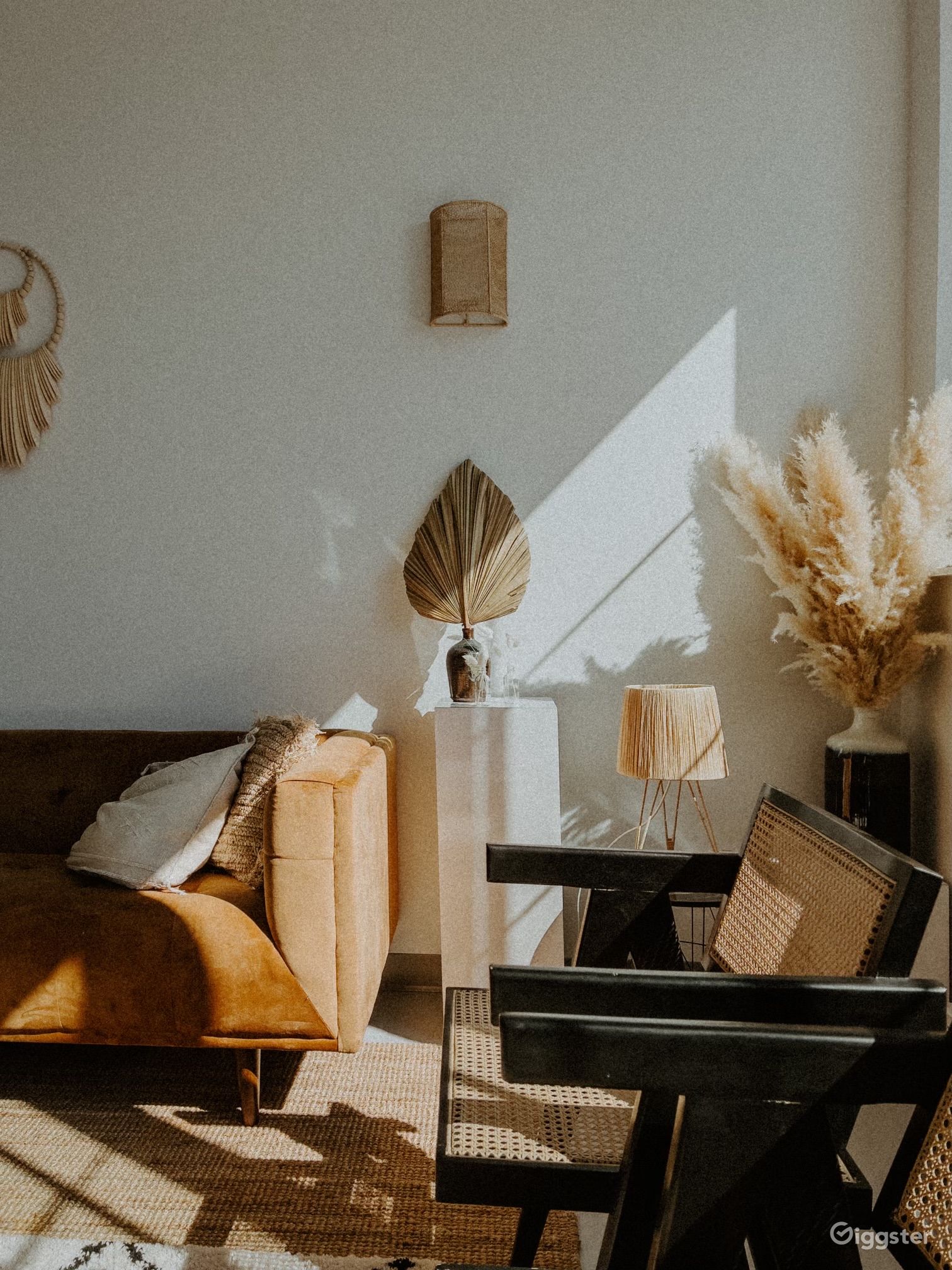 Montreal Boho Studio: Bright & Versatile - 2100sf | Rent this location ...