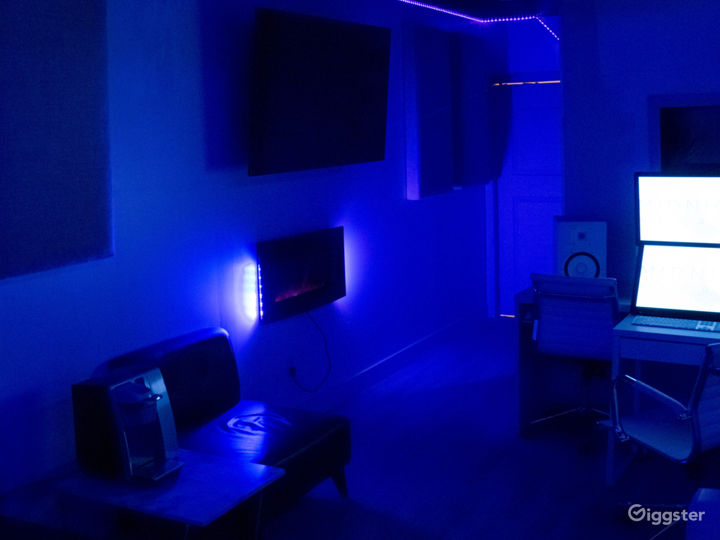 Neon Studio Space in the heart of the city | Rent this location on Giggster