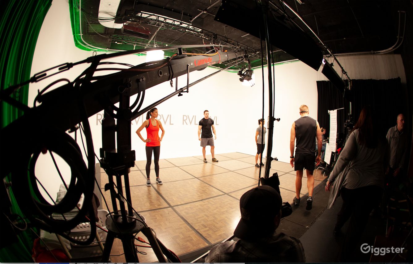 Sound Stage Studio with Easy Freeway access | Rent this location on ...