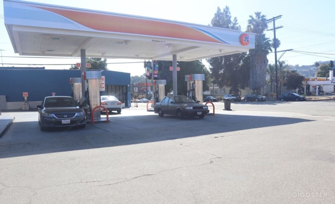 Gas Station with Huge Parking Lot | Rent this location on Giggster