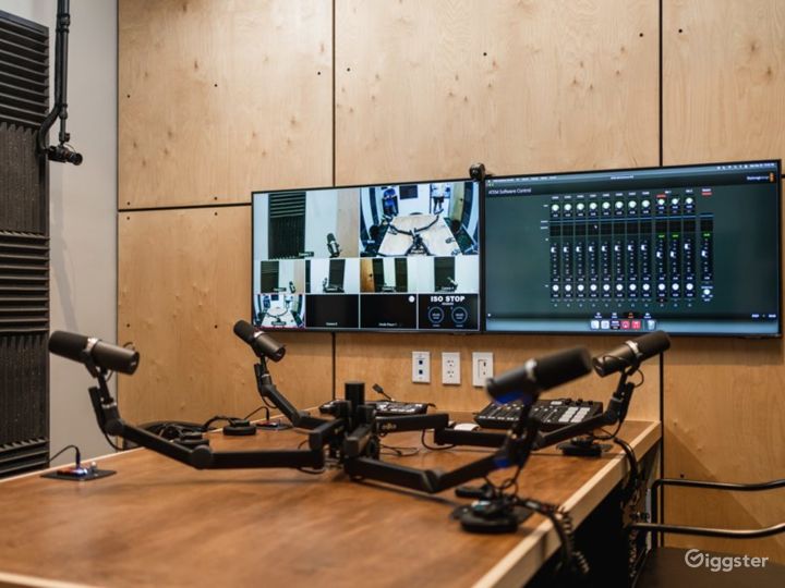 Studio Podcast Room | Rent this location on Giggster