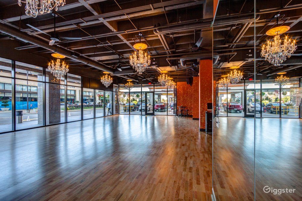 Beautiful and Classy Dance Studio in Houston | Rent this location on ...