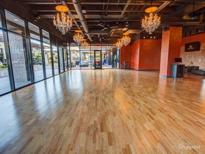 Beautiful and Classy Dance Studio in Houston | Rent this location on ...