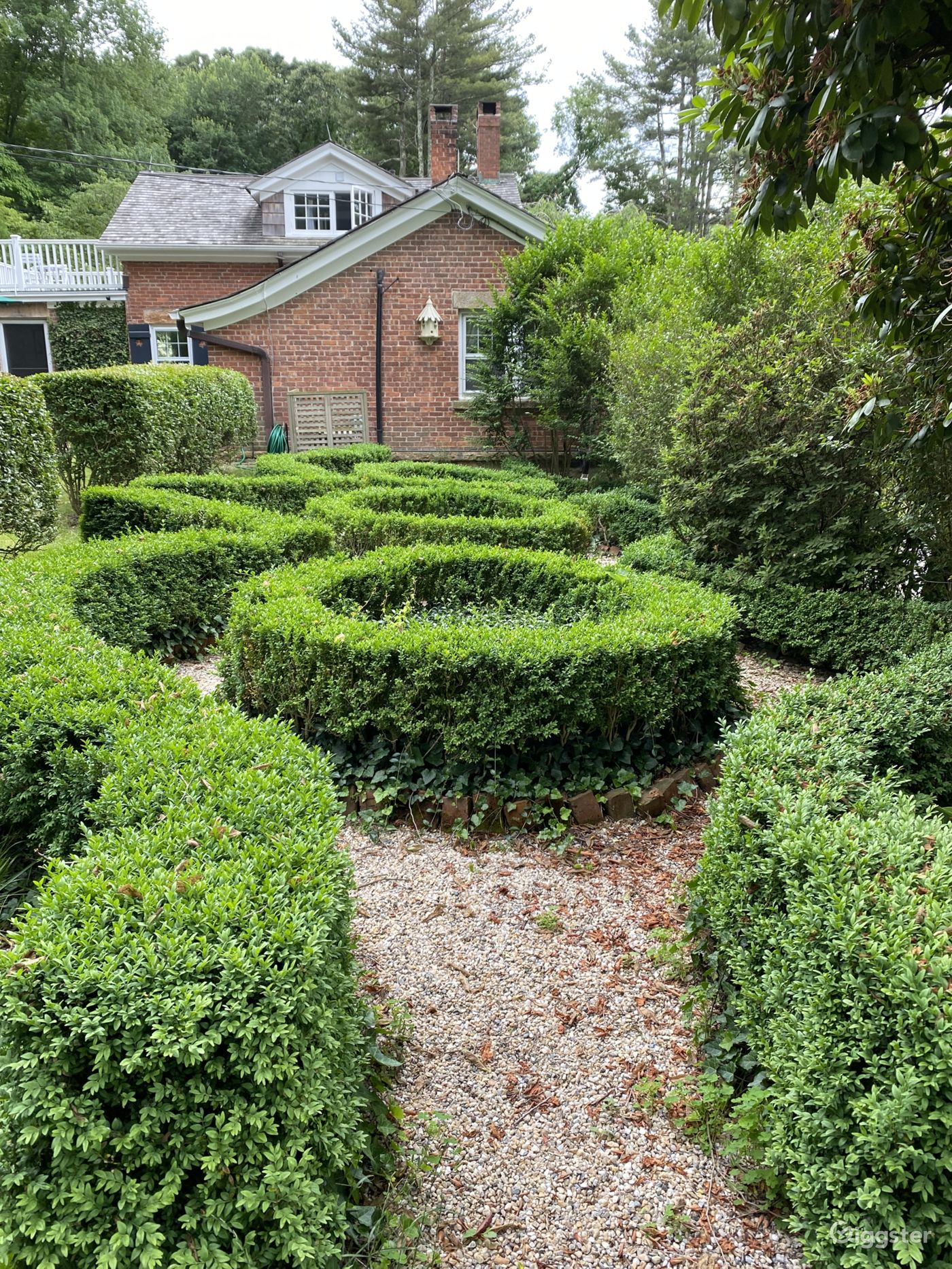 Amazing English Gardens | Rent this location on Giggster