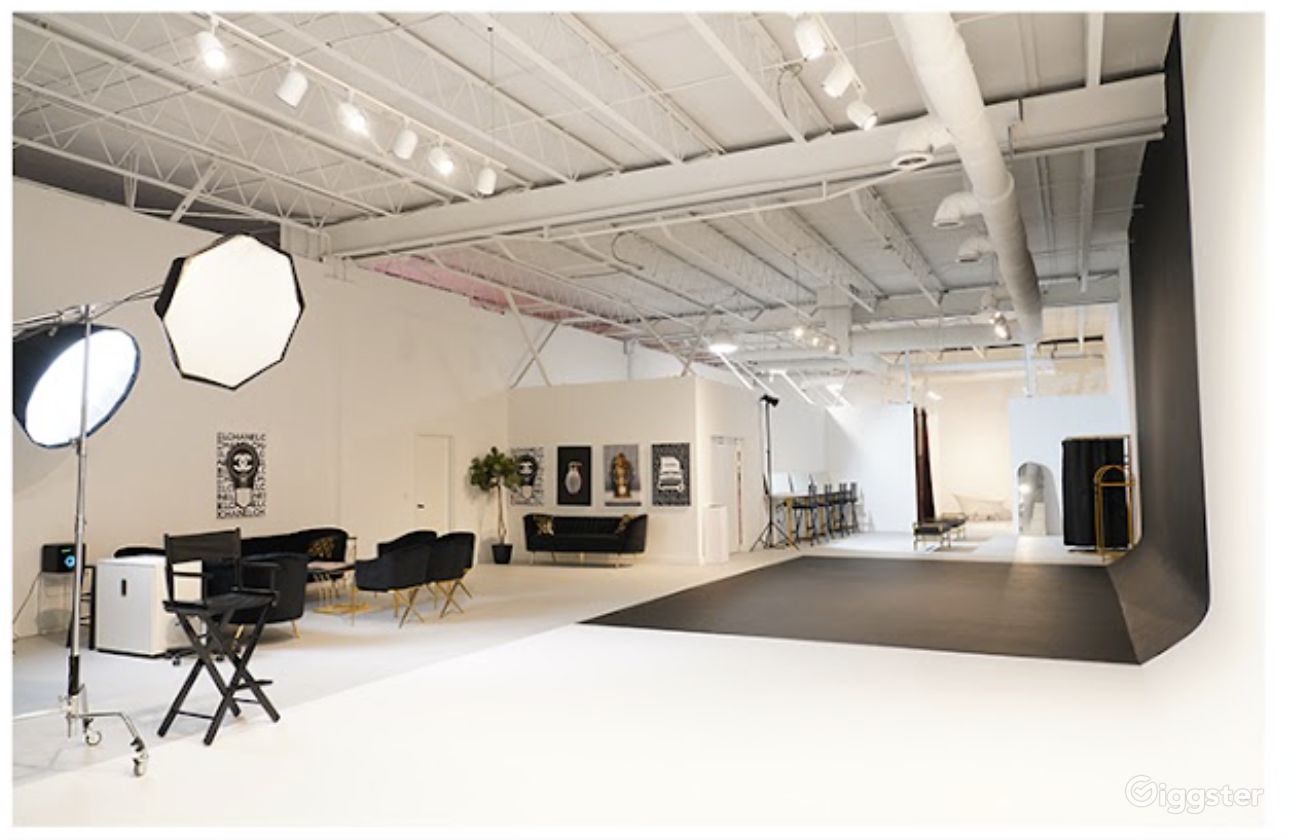 Stunning Studio in Atlanta | Rent this location on Giggster