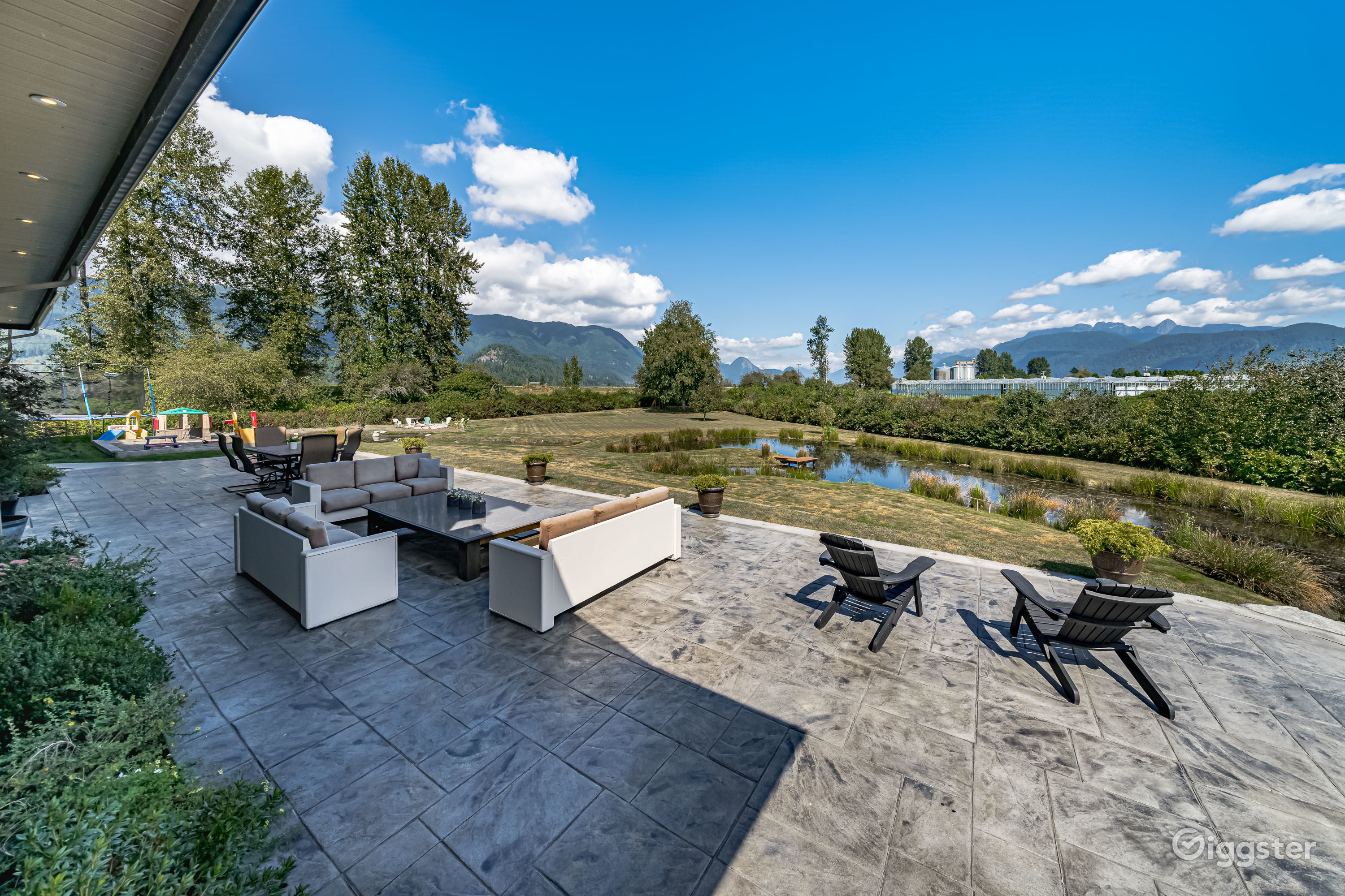 Rivers Edge Farm | Rent this location on Giggster