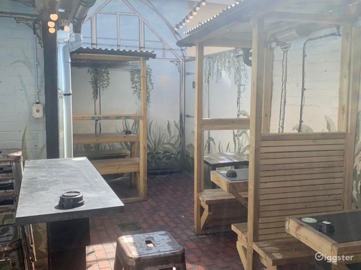 Bright and Amazing Outdoor Pub | Rent this location on Giggster