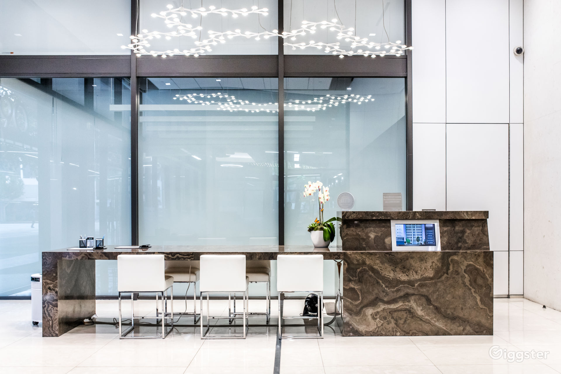 The Terrace Lobby with Vacant Suites | Rent this location on Giggster