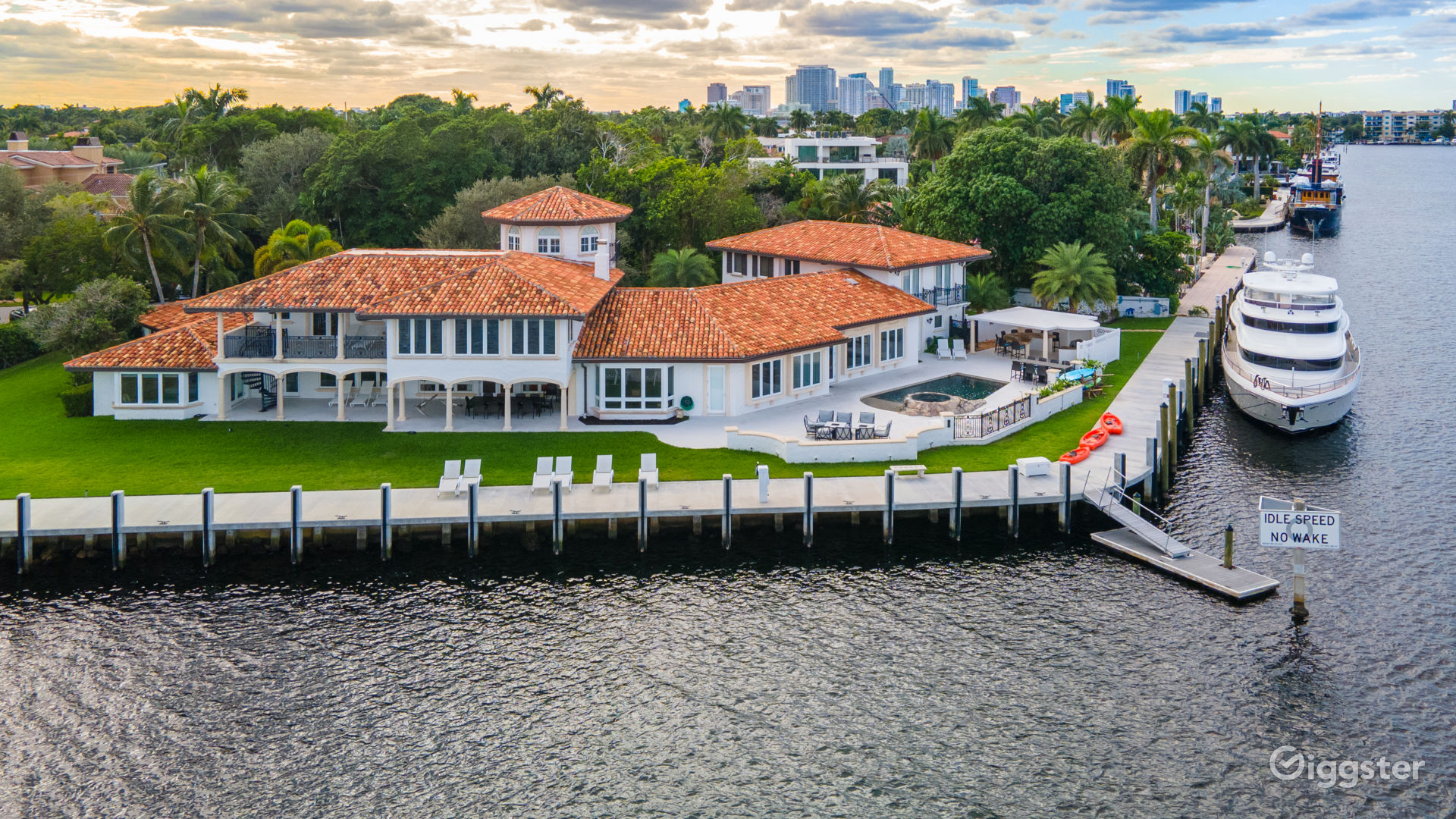 Water views 315ft Dock Large Mansion Estate | Rent this location on ...