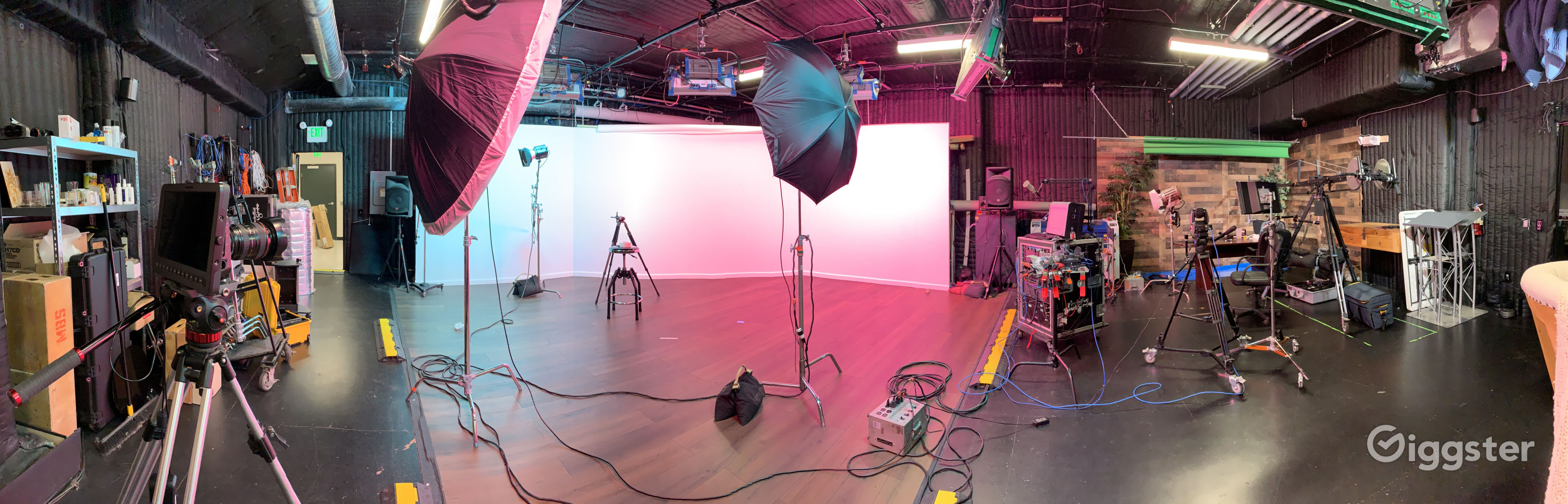 Soundstage - Broadcast Set - Photo Studio | Rent this location on Giggster