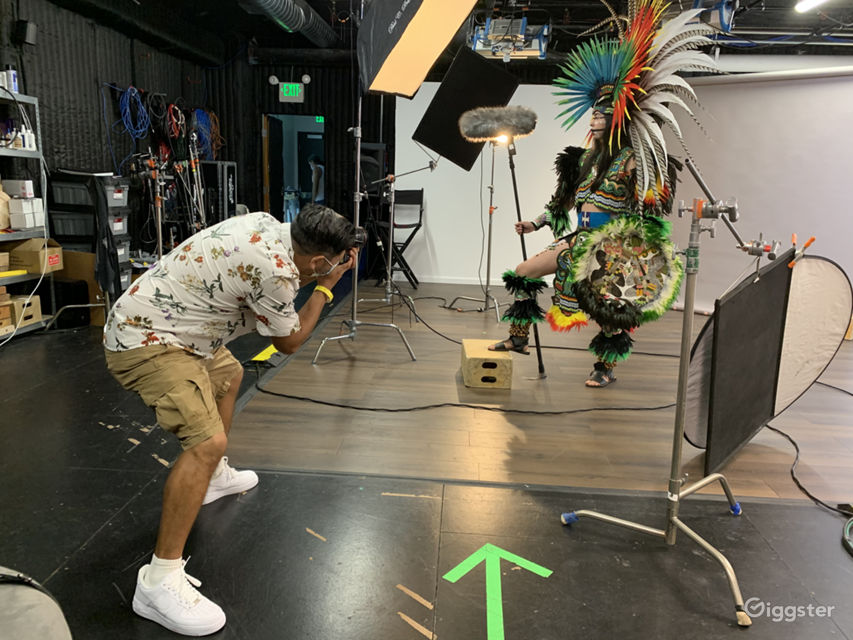 Versatile Soundstage, Broadcast Set & Photo Studio | Rent this location ...