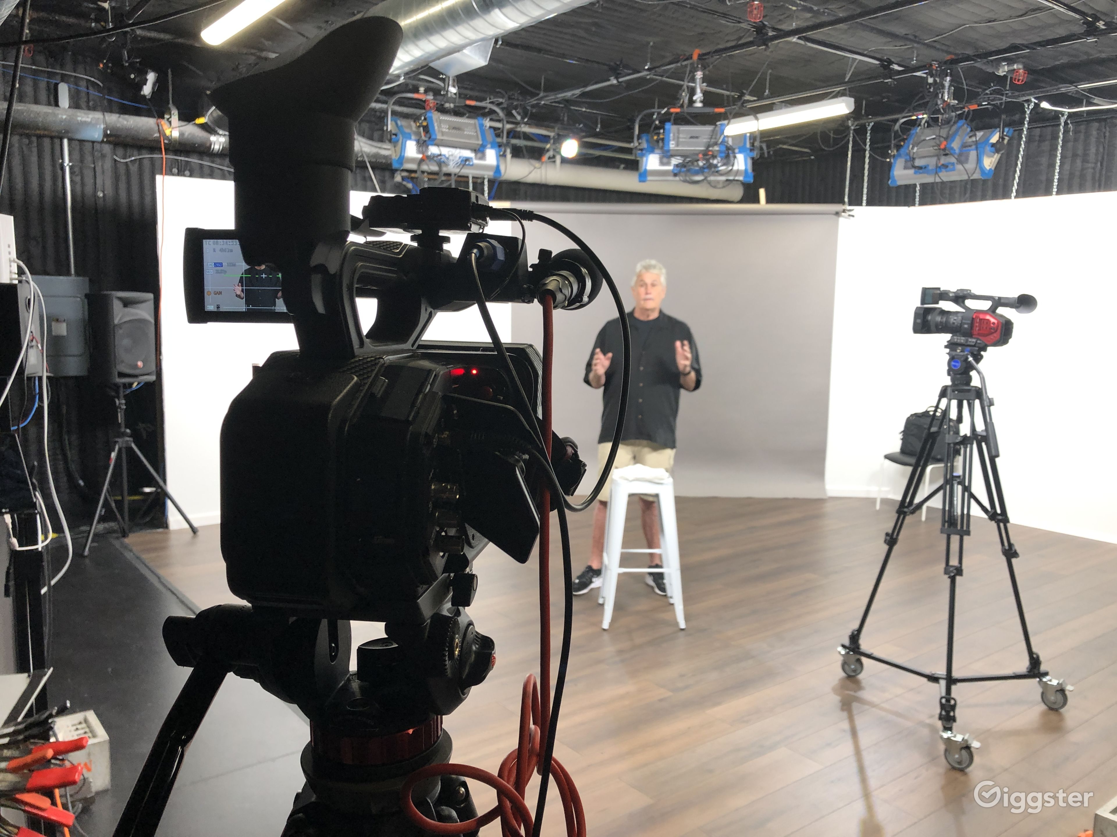 Soundstage - Broadcast Set - Photo Studio | Rent this location on Giggster