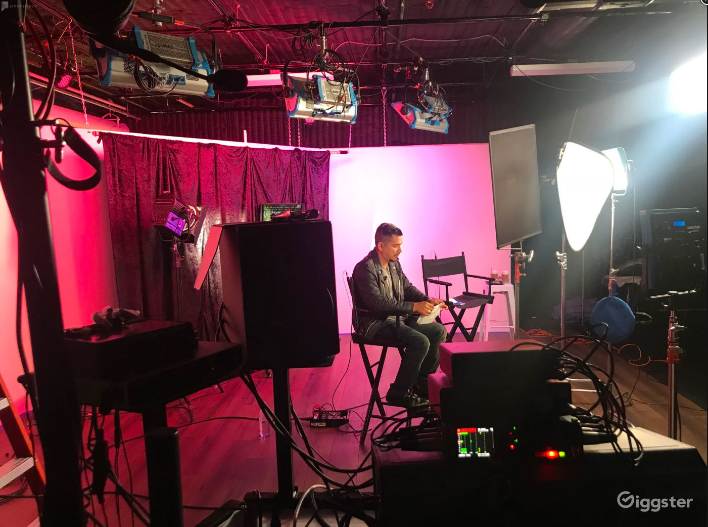 Versatile Soundstage, Broadcast Set & Photo Studio | Rent this location ...