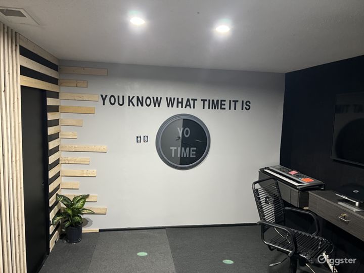 Photography Studio with Infinity Wall | Rent this location on Giggster