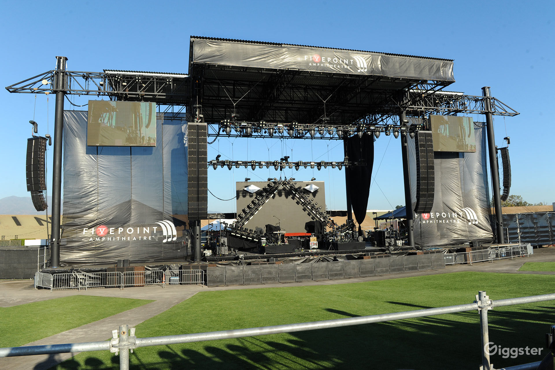 Open-air Amphitheatre in Irvine | Rent this location on Giggster